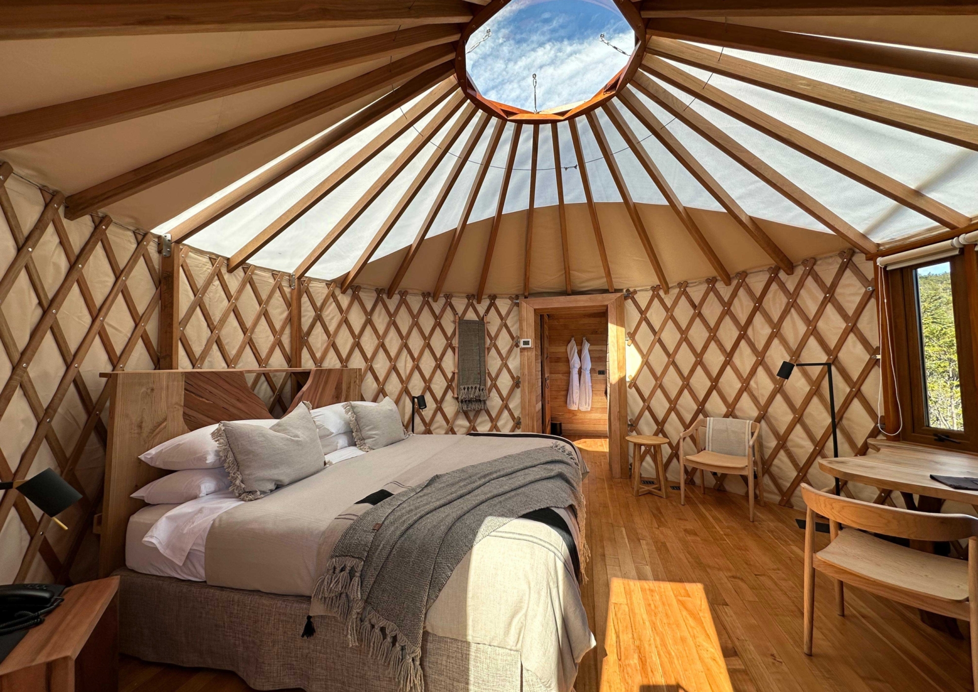 Lakefront Yurt - Patagonia Camp